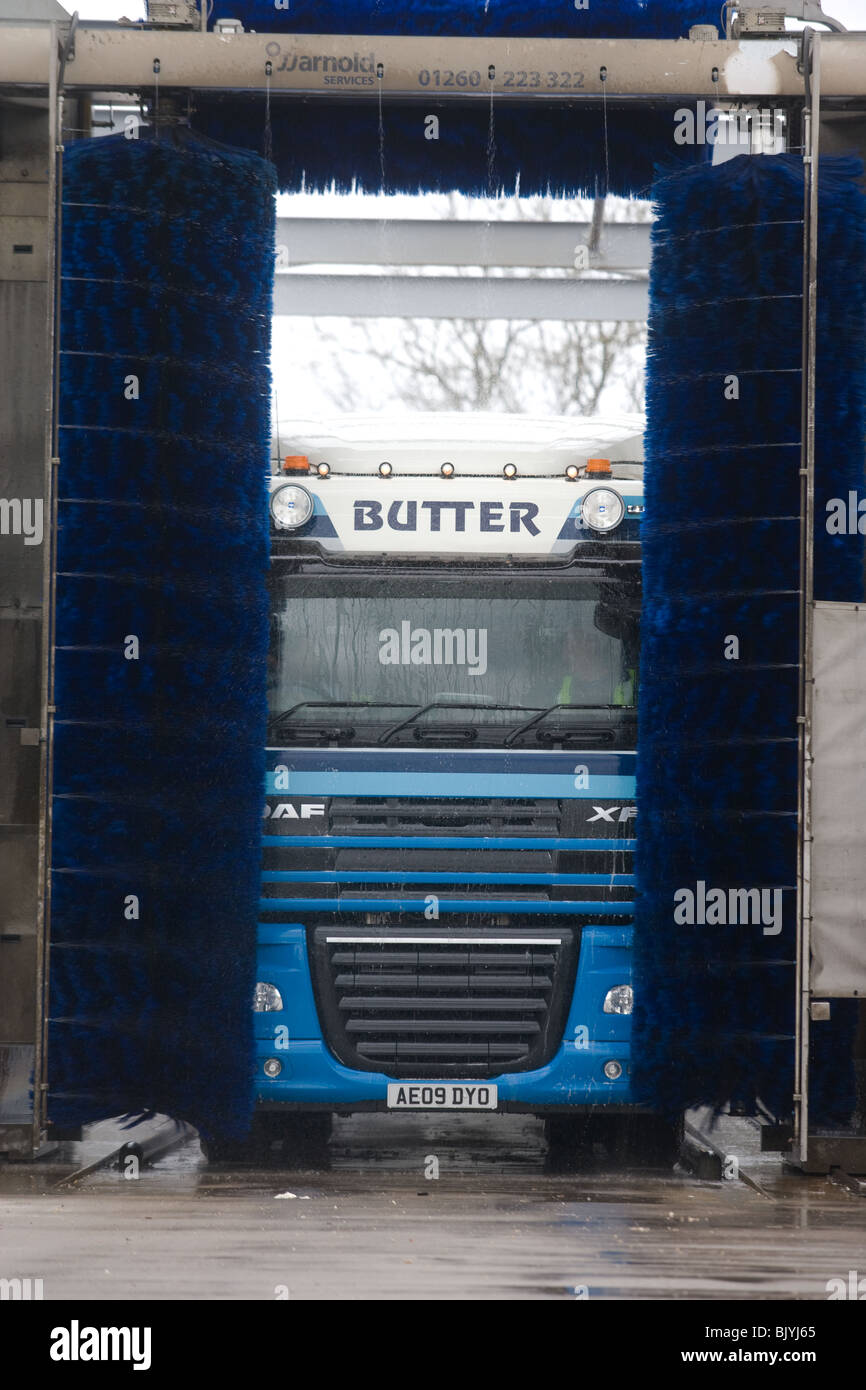 Lorry hi-res stock photography and images - Alamy