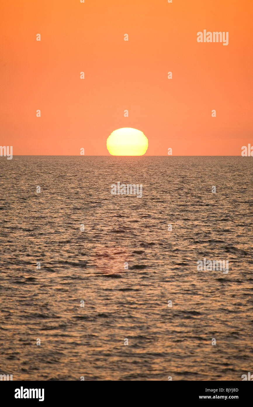 Arabian sea sunset hi-res stock photography and images - Alamy