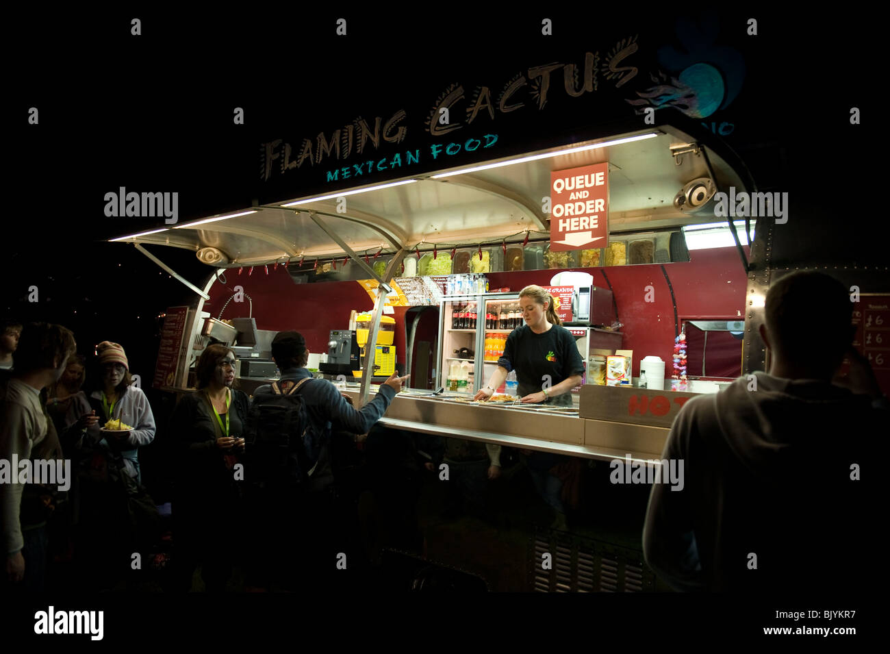 Fast food caravan hi-res stock photography and images - Alamy