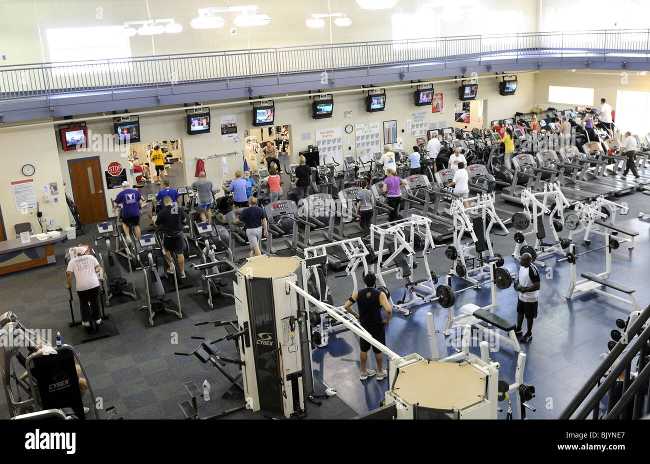Group fitness hi-res stock photography and images - Alamy