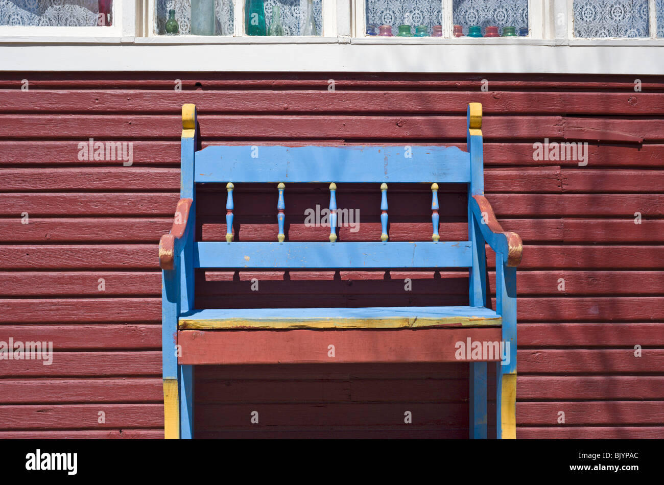 Colourful bench design hi-res stock photography and images - Alamy