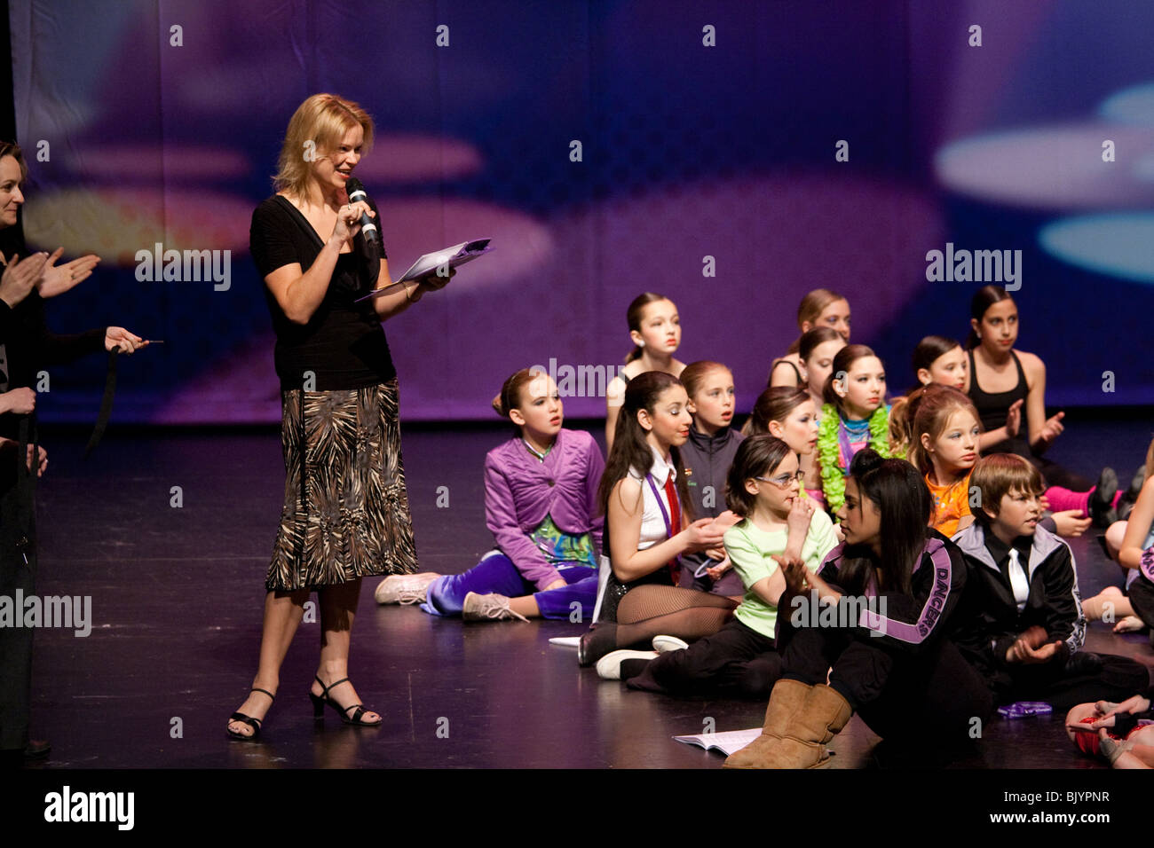crowd crowded people room full fill stage cinema theater concert hall ...