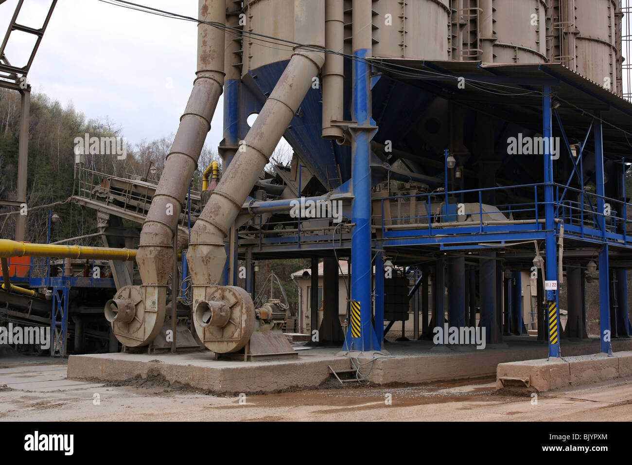 Stone silo hi-res stock photography and images - Alamy