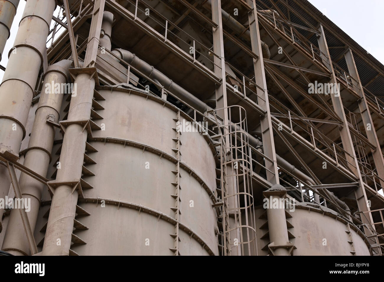 Stone silo hi-res stock photography and images - Alamy
