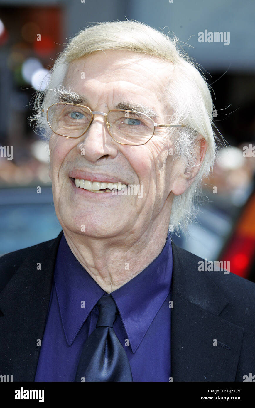 MARTIN LANDAU CHARLIE AND THE CHOCOLATE FACT CHINESE THEATRE HOLLYWOOD ...