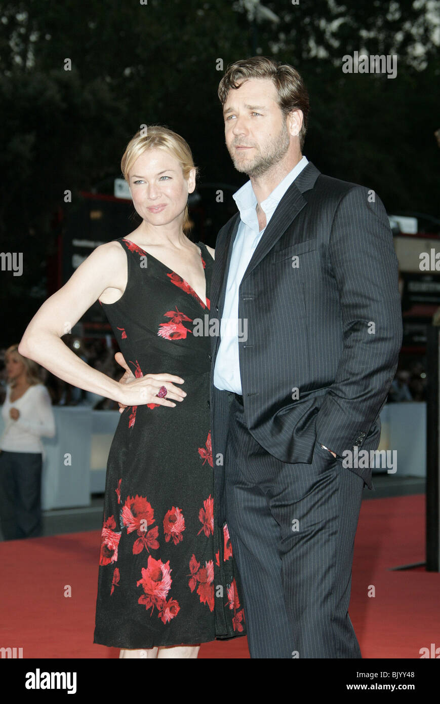 RENEE ZELLWEGER & RUSSELL CROWE CINDERELLA MAN PREMIERE. VENI PALAZZO ...