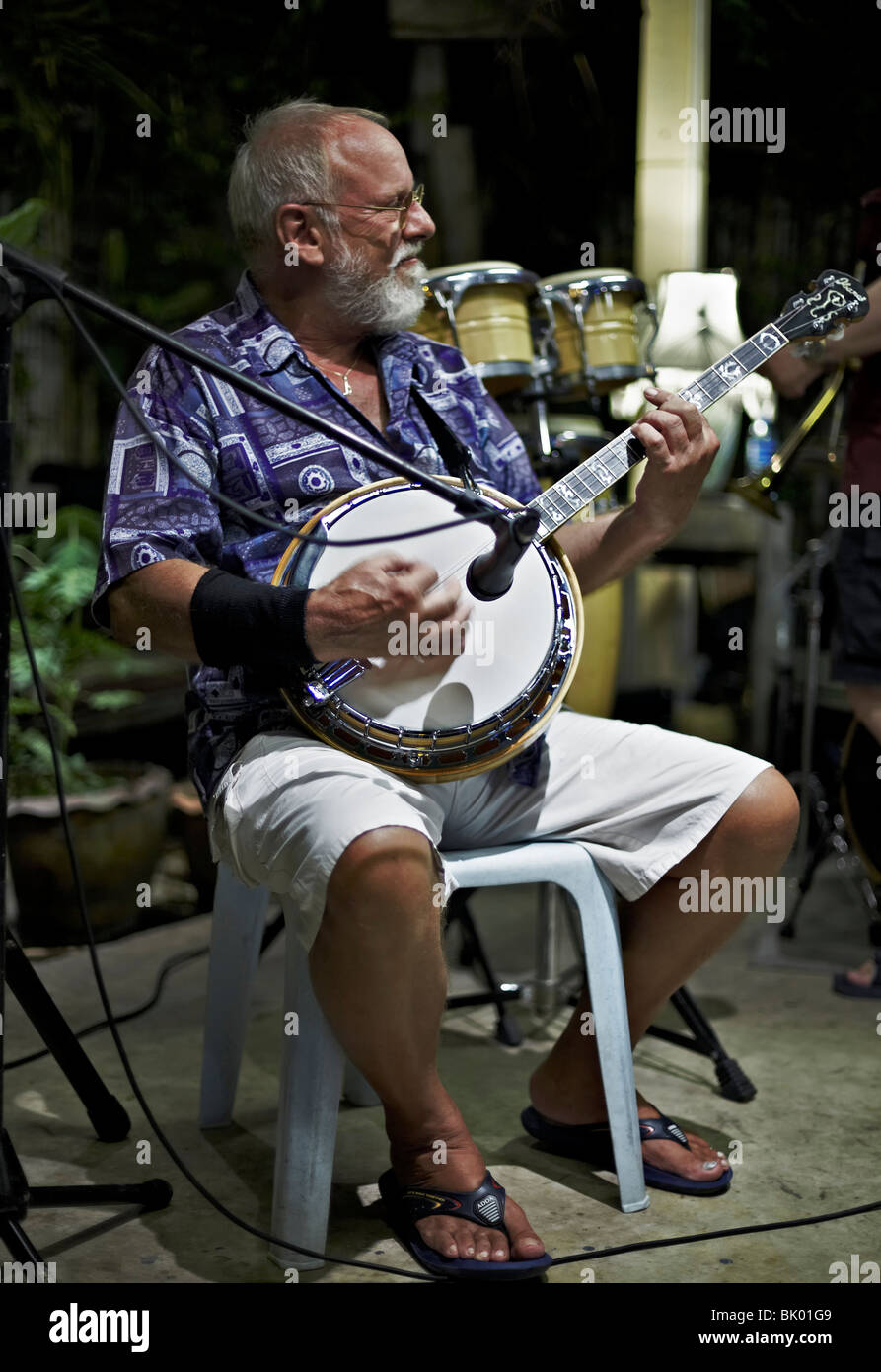 Tenor Banjo High Resolution Stock Photography and Images - Alamy