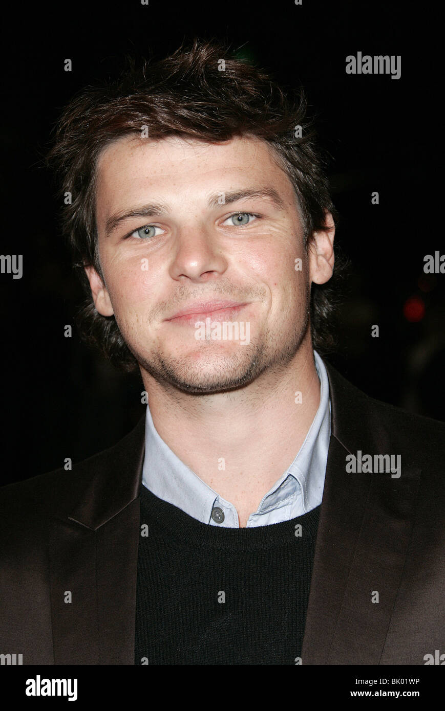 Nathan phillips hi-res stock photography and images - Alamy