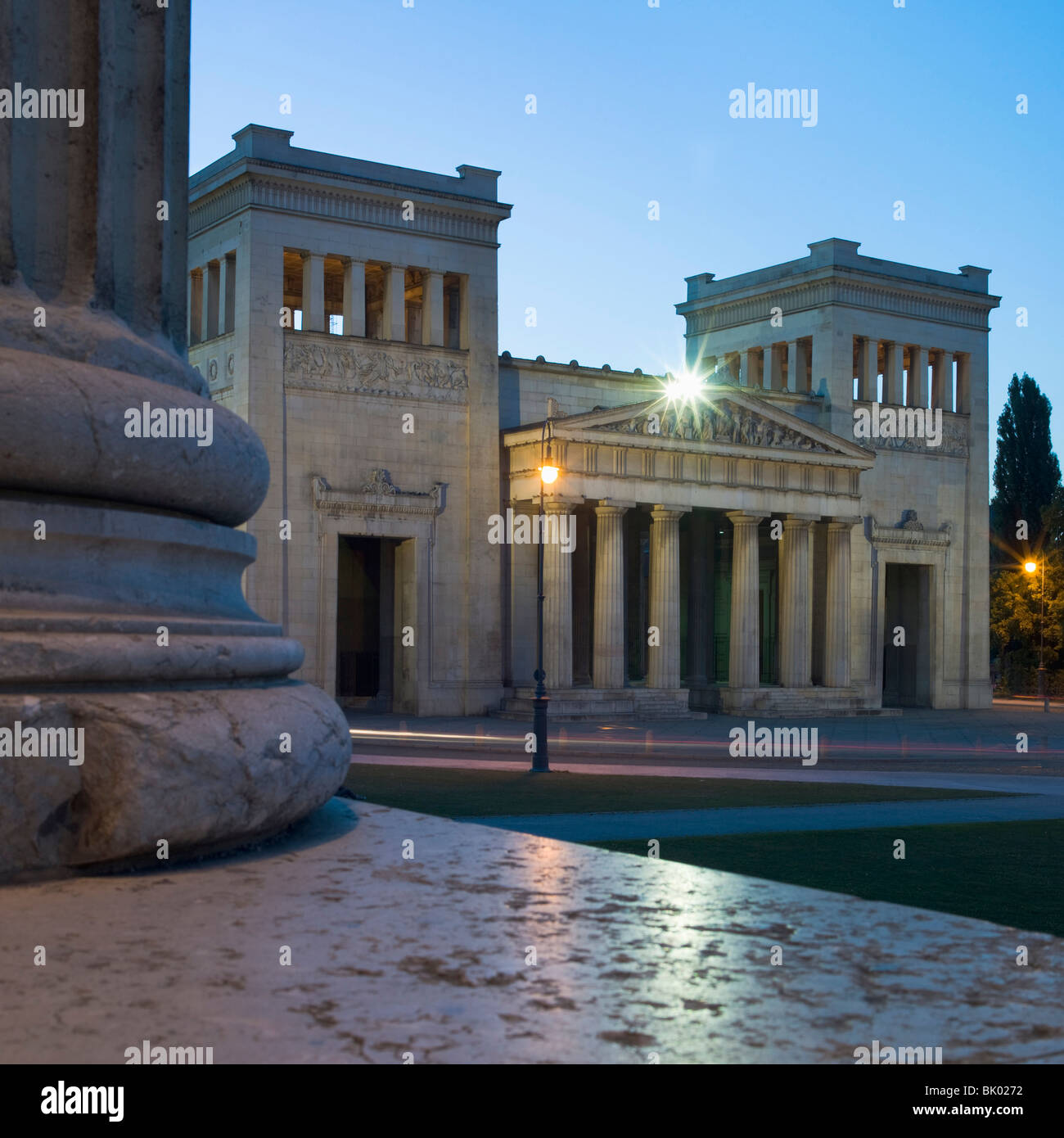 Historical propylaea koenigsplatz munich hi-res stock photography and ...