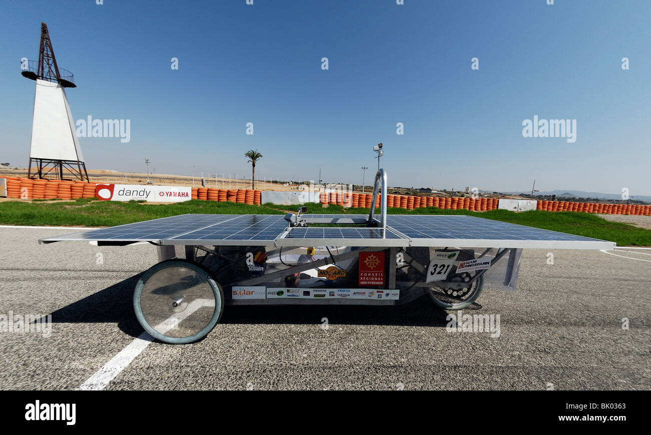 Solar power car hi-res stock photography and images - Alamy