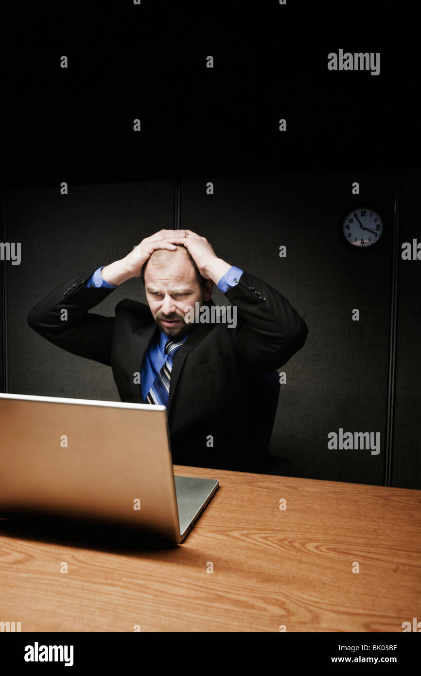 Overload computer hi-res stock photography and images - Alamy