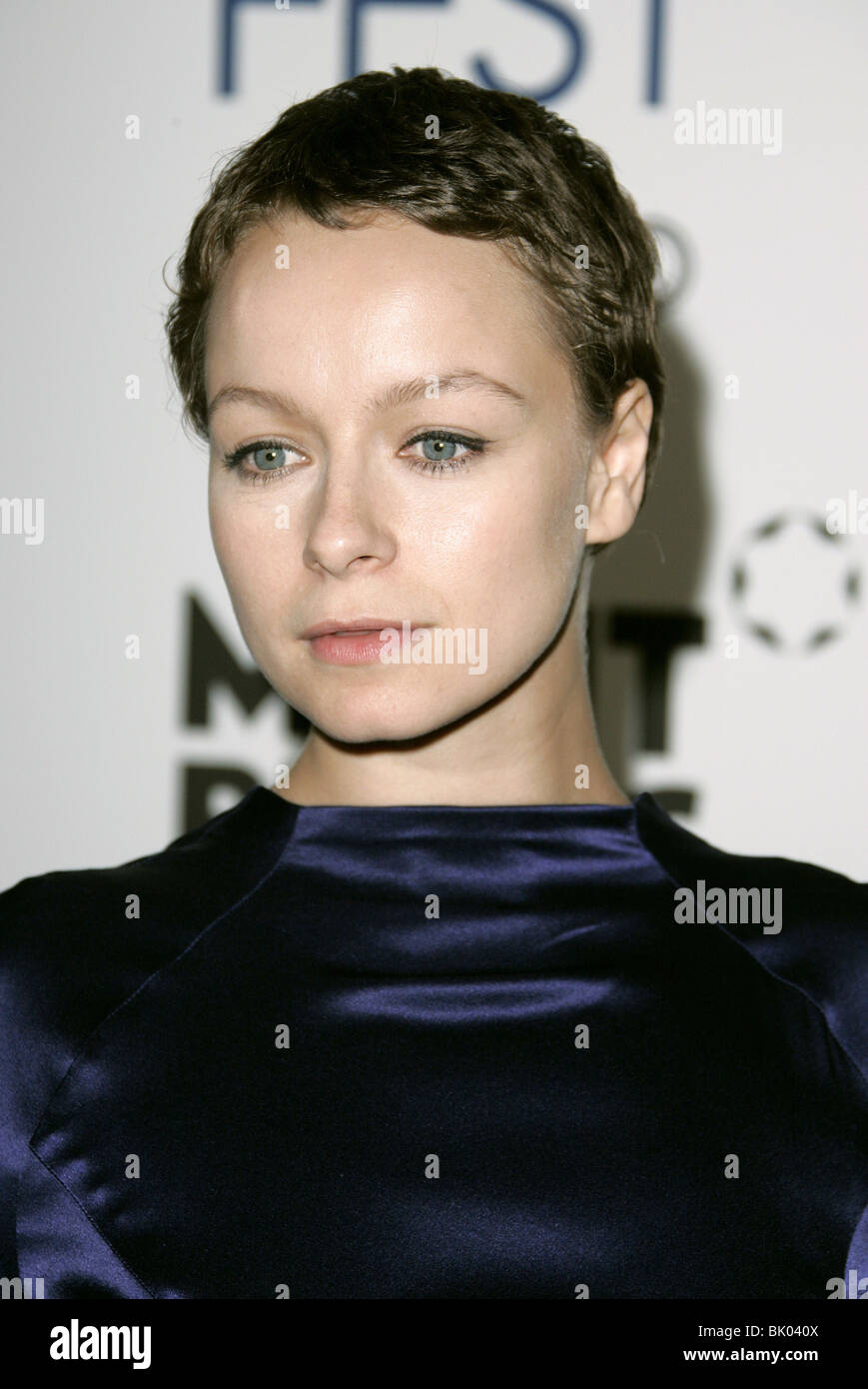 Actress samantha morton left hi-res stock photography and images - Alamy