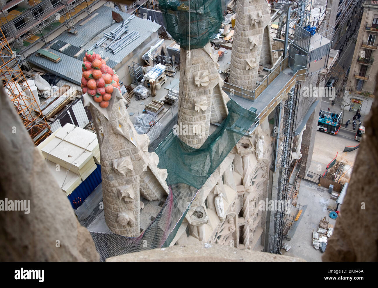 Sagrada Familia works - Barcelona Stock Photo - Alamy