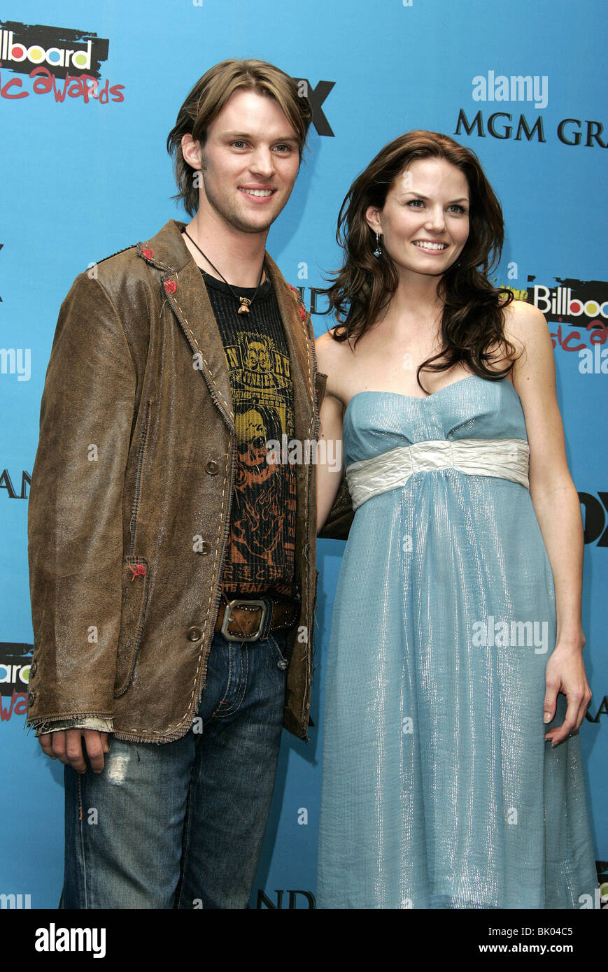 JESSE SPENCER & JENNIFER MORRISON BILLBOARD MUSIC AWARDS 05 MGM GRAND ...