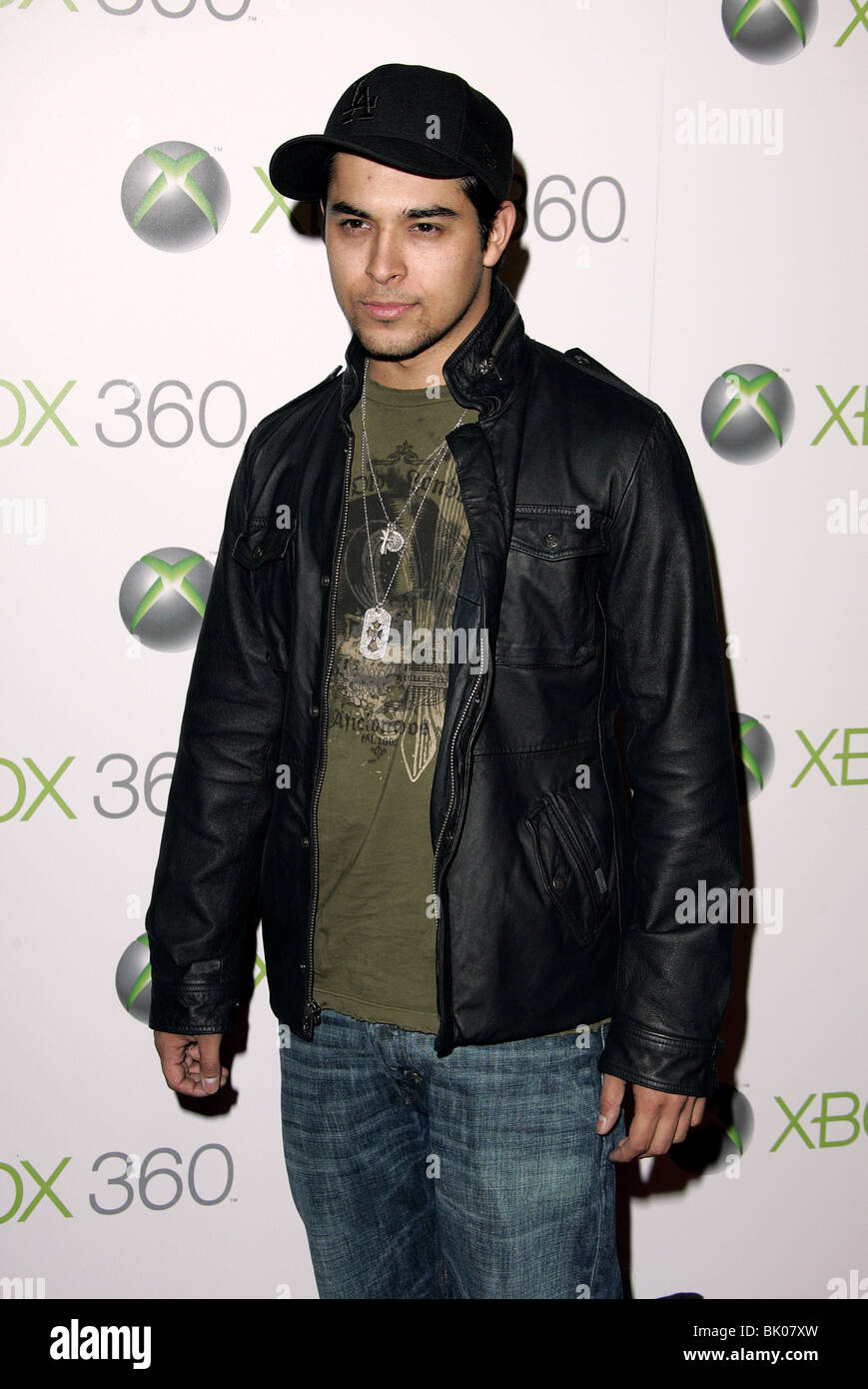 WILMER VALDERRAMA XBOX 360 LAUNCH PARTY PRIVATE HOME HOLLYWOOD HILLS ...