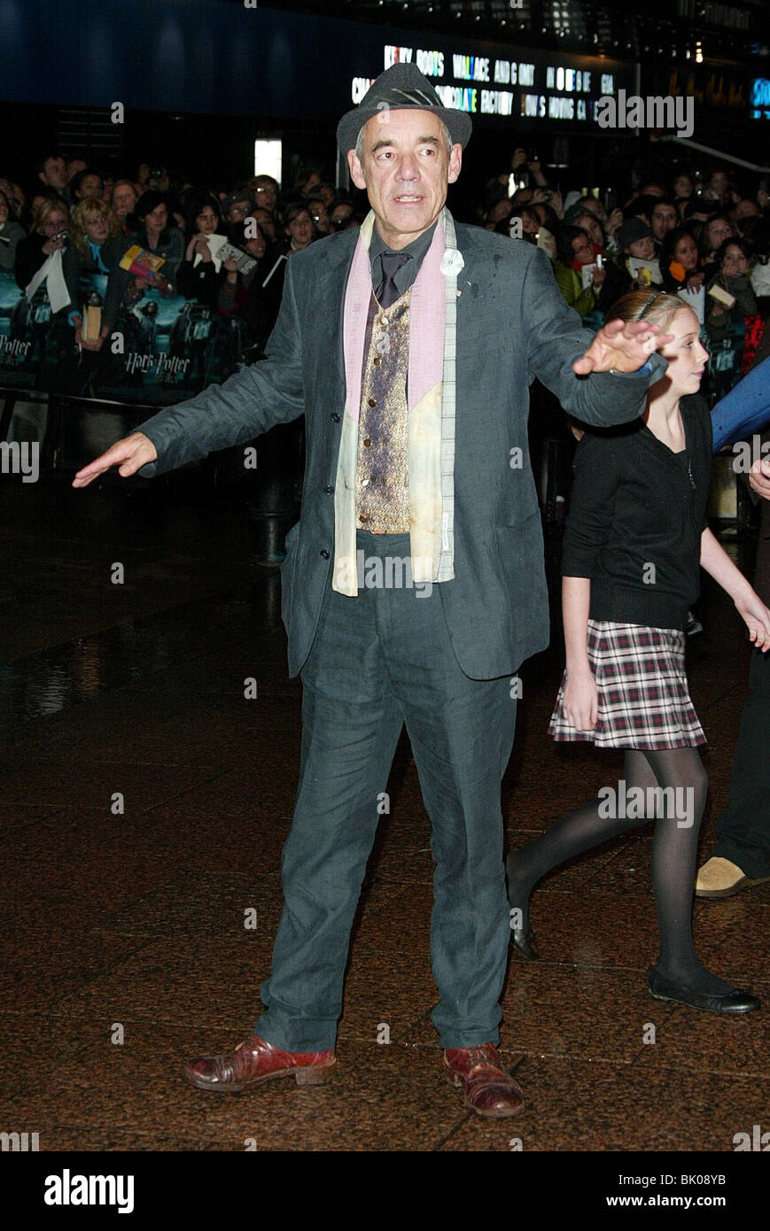 ROGER LLOYD PACK HARRY POTTER & THE GOBLET OF FIRE FILM PREMIER THE ...