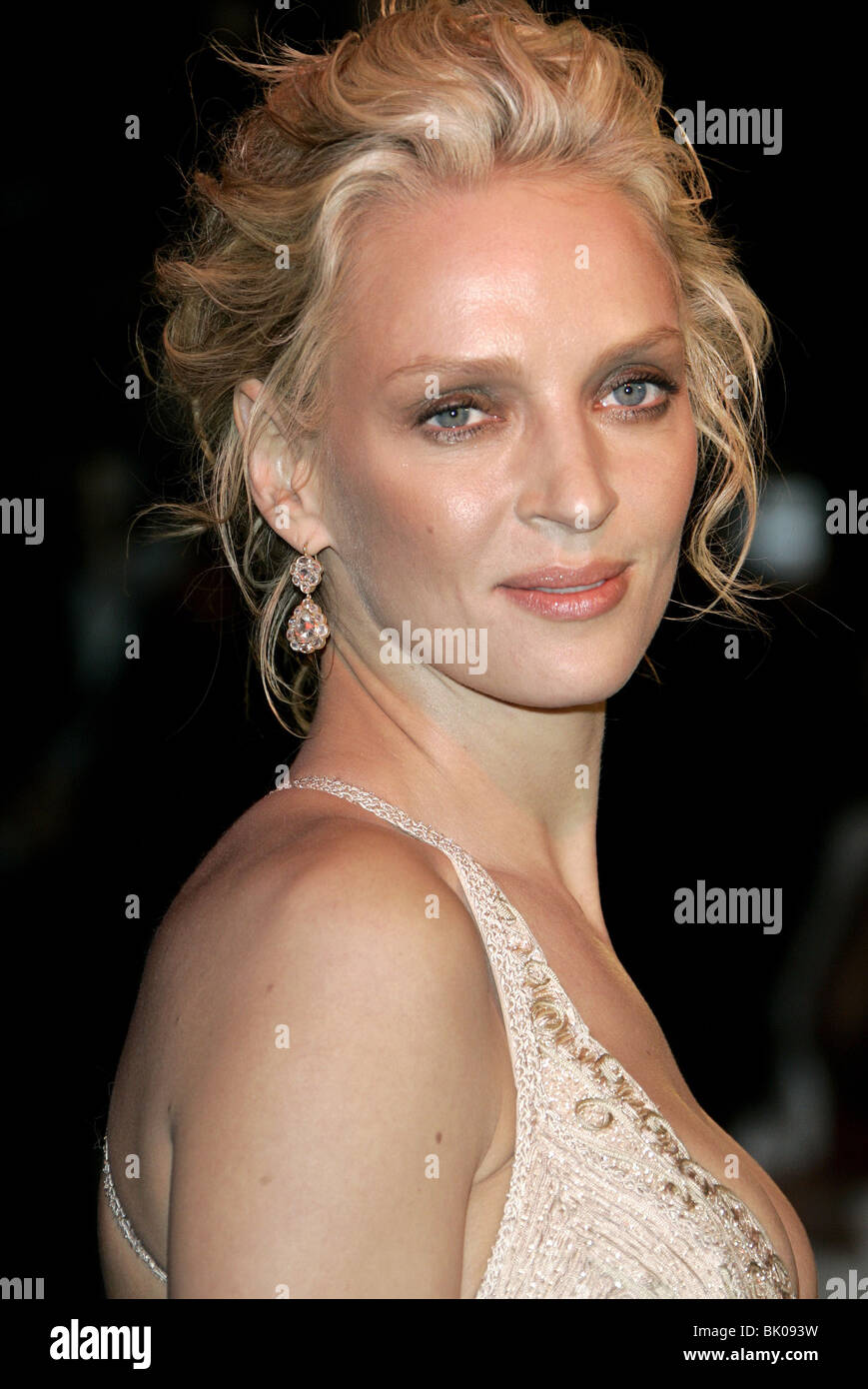 UMA THURMAN VANITY FAIR PARTY 2006 MORTONS WEST HOLLYWOOD LOS ANGELES ...
