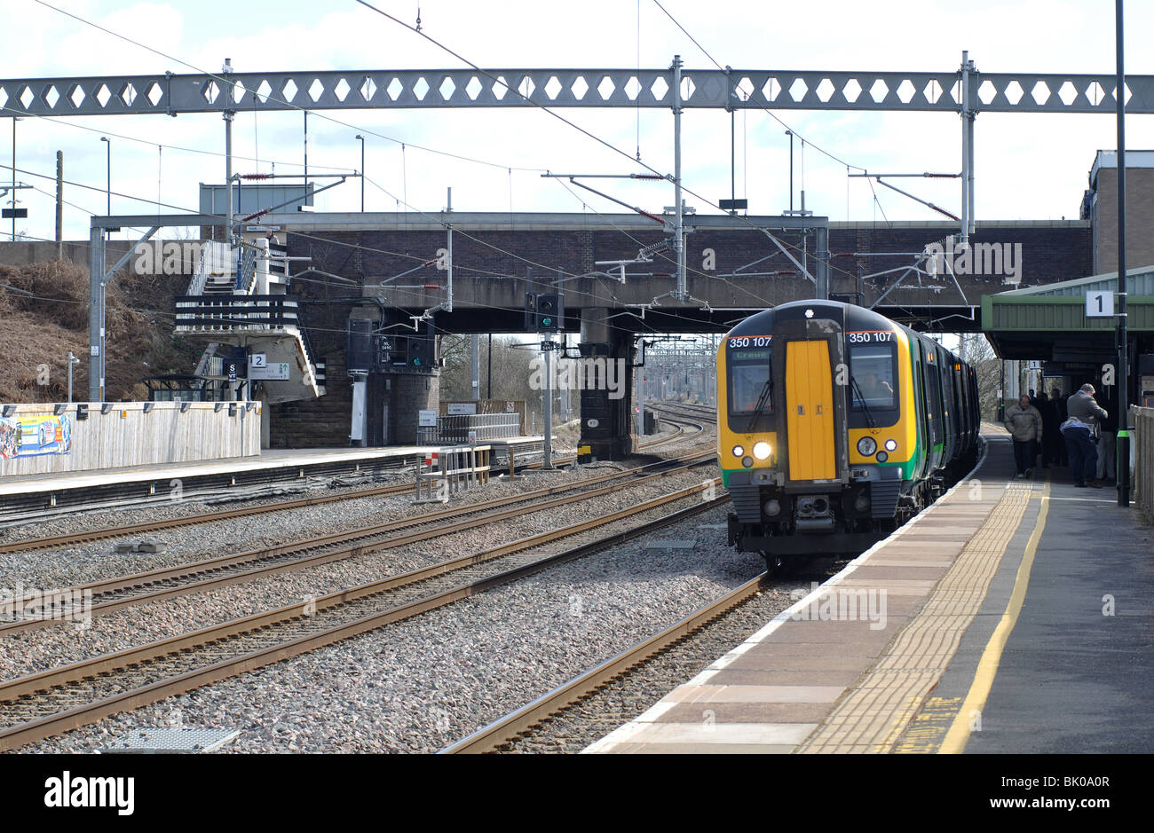 London Midland train at Tamworth station, Staffordshire, England, UK ...