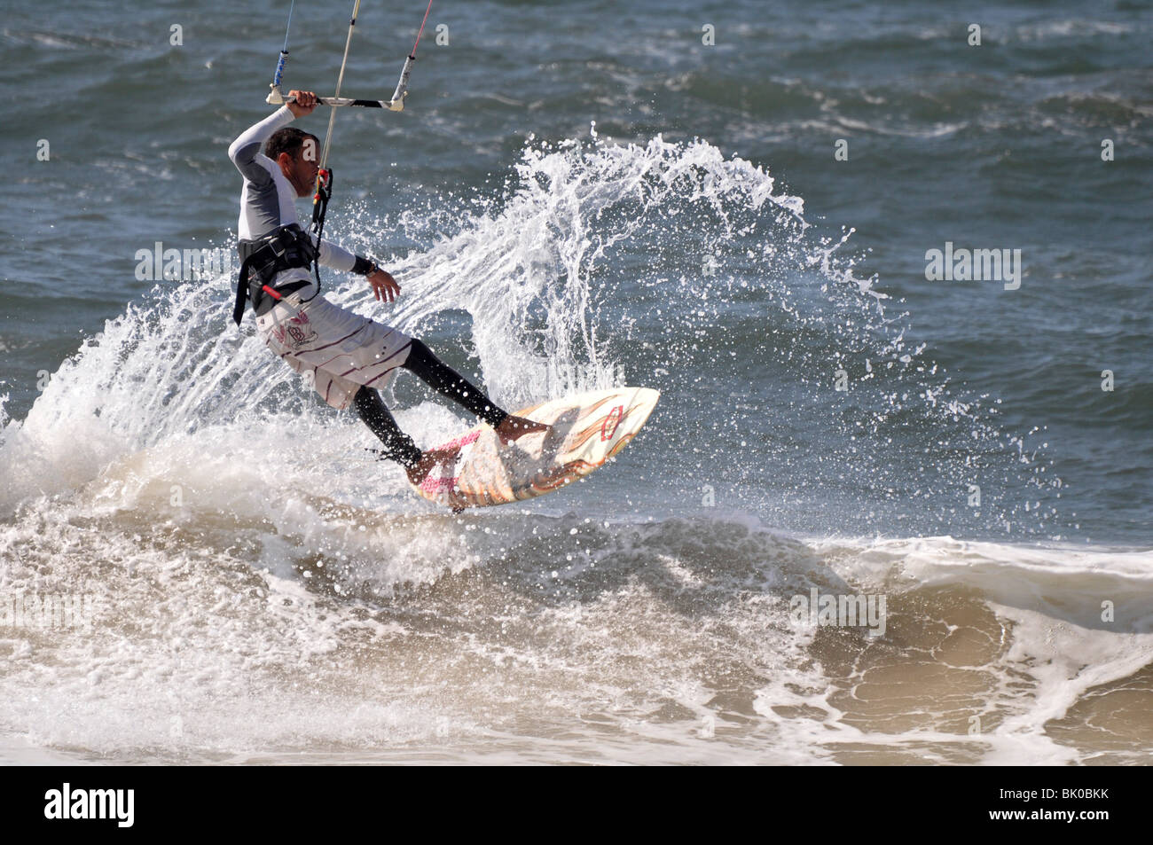 Israel tel aviv kite surfing hi-res stock photography and images - Alamy