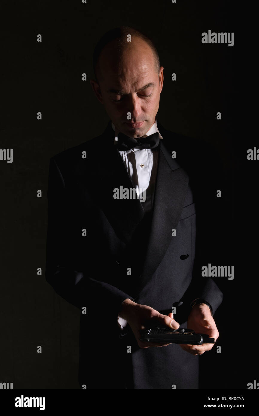 Agent 007 hi-res stock photography and images - Alamy
