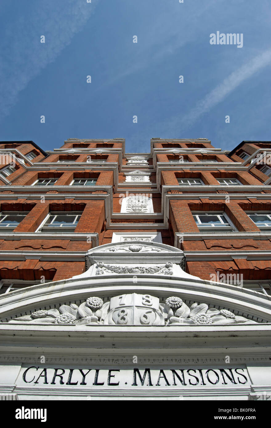 frontage of carlyle mansions, cheyne walk, chelsea, england Stock Photo ...
