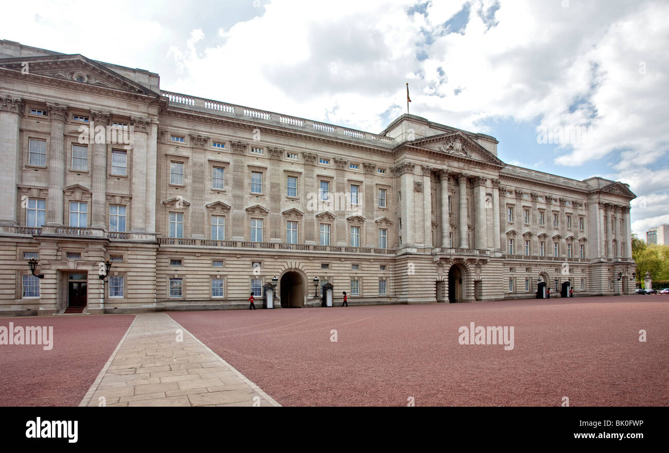 Buckingham Palace, London, England Stock Photo - Alamy