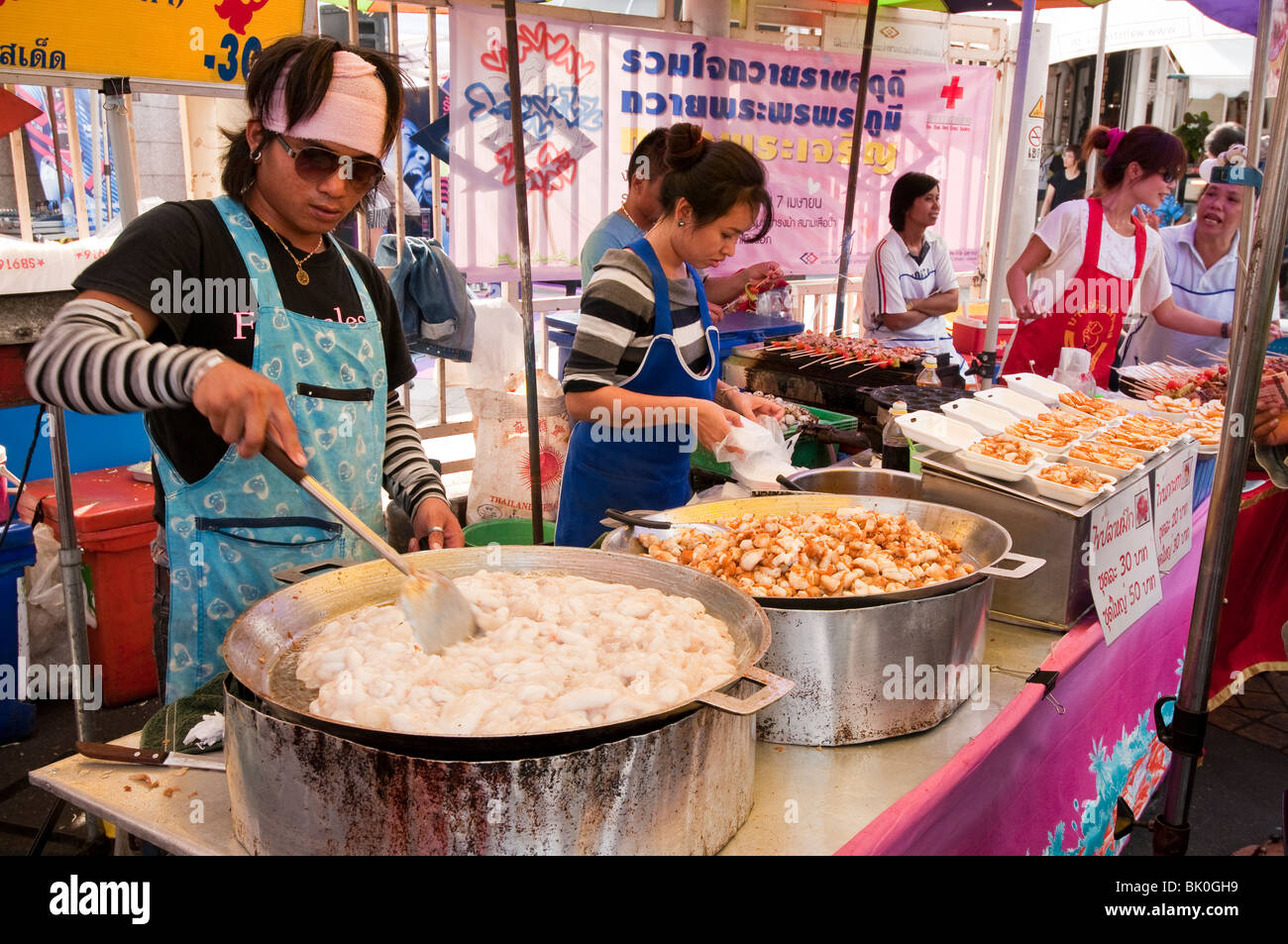 Chatuchak Weekend Market food vendor stall; Bangkok, Thailand. (Largest ...