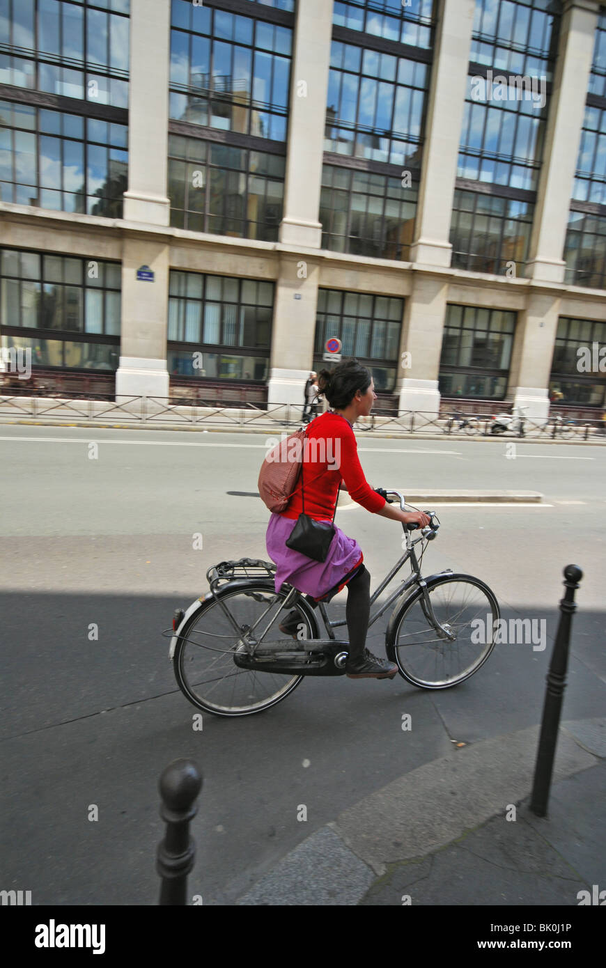 Lady cyclist in france hi-res stock photography and images - Alamy