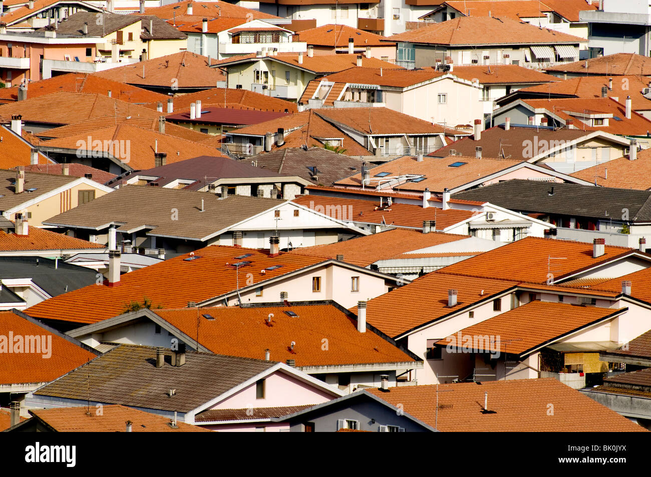 Rooftops roof hi-res stock photography and images - Alamy