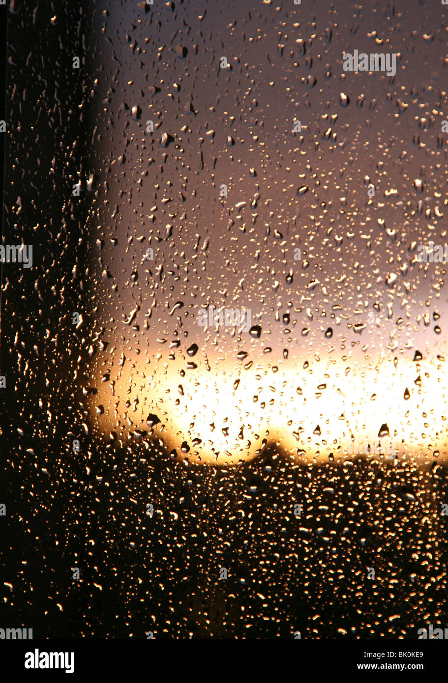 London precipitation hi-res stock photography and images - Alamy