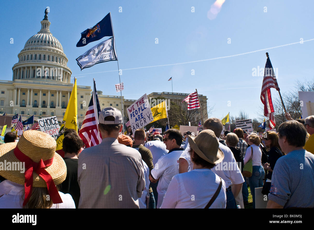 Tea party protesters demonstration, Washington, DC, USA Capitol dome ...