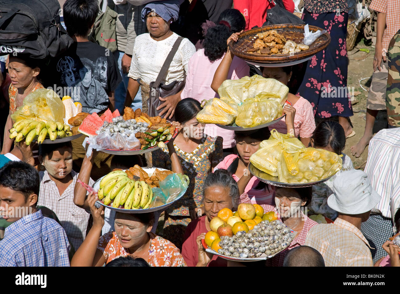 Food vendors. Pakokku village. Myanmar Stock Photo - Alamy