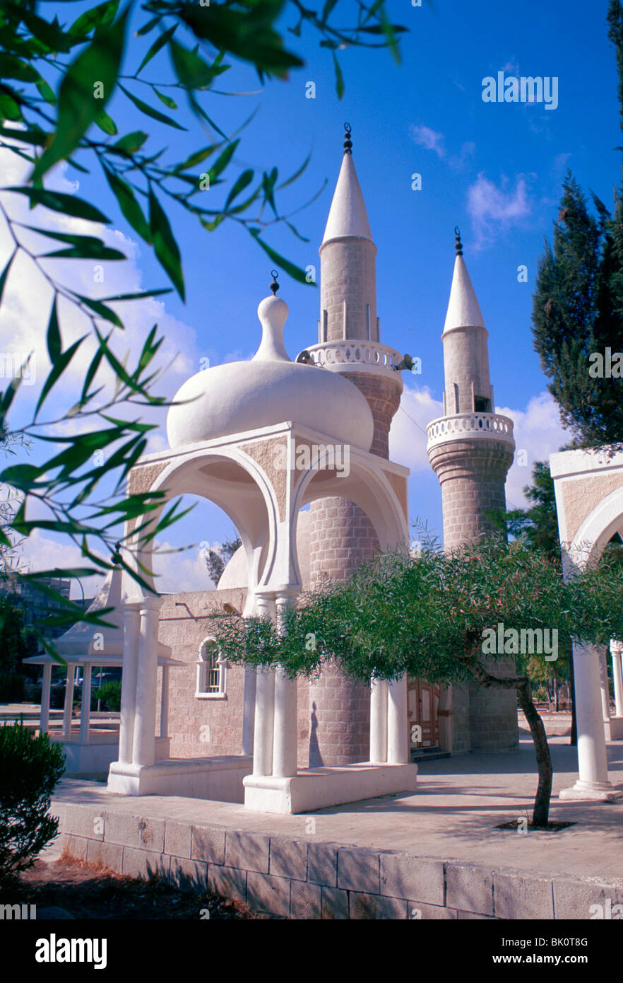 Fatah Mosque, Amman, Jordan Stock Photo - Alamy