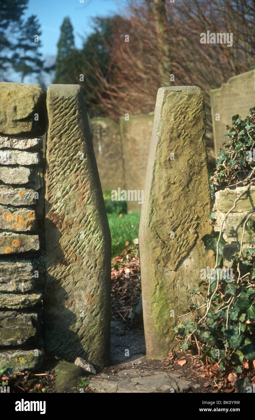 Squeeze stile, Great Longstone, Derbyshire, England Stock Photo - Alamy