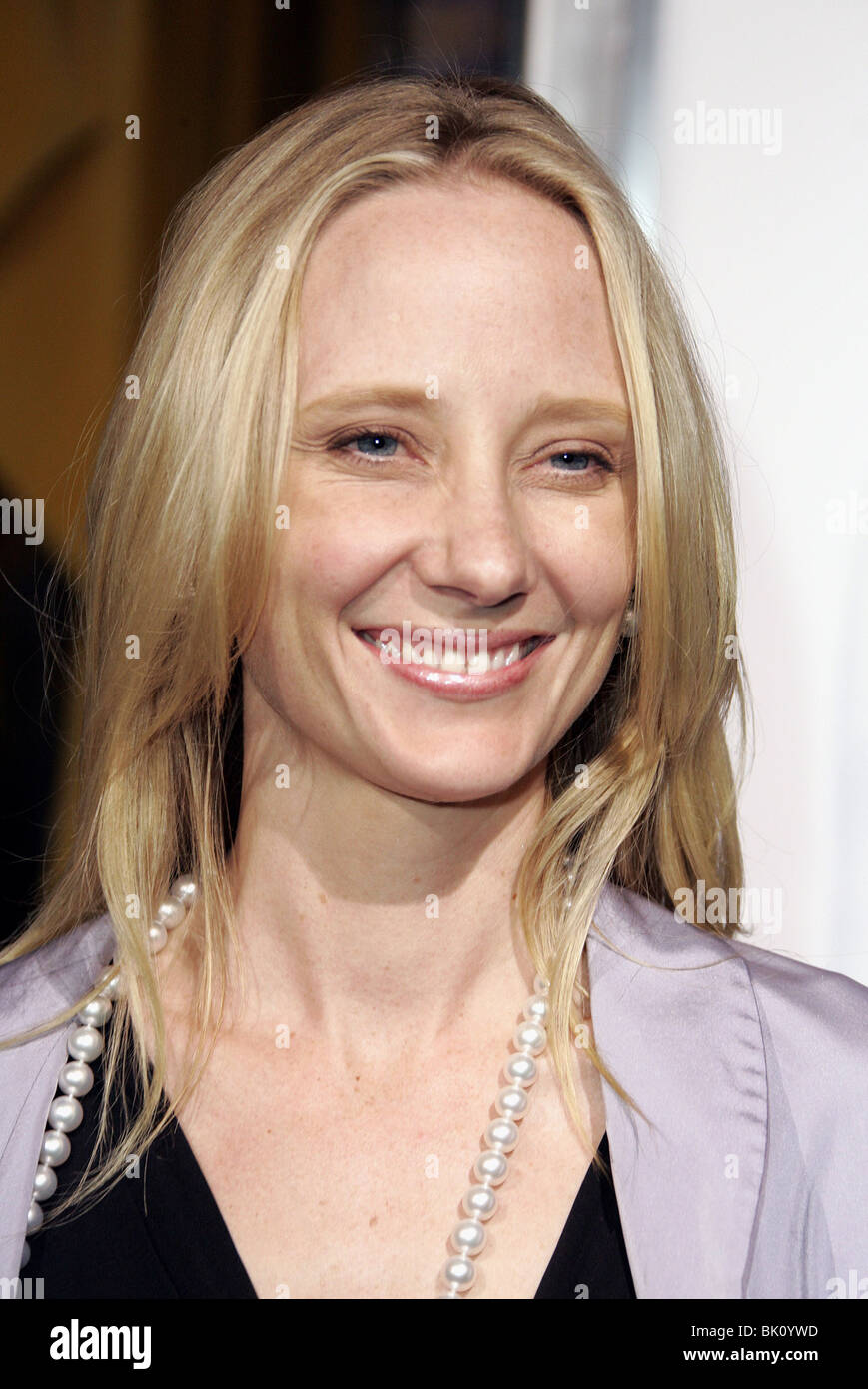 ANNE HACHE INTO THE BLUE FILM PREMIER WESTWOOD LOS ANGELES USA 21 ...