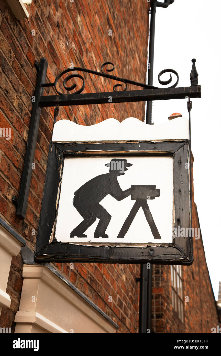 Photographer sign outside his studio Stock Photo - Alamy