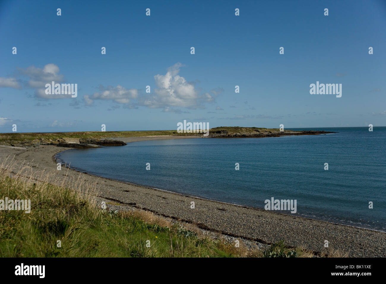 Cemlyn bay anglesey north wales hi-res stock photography and images - Alamy