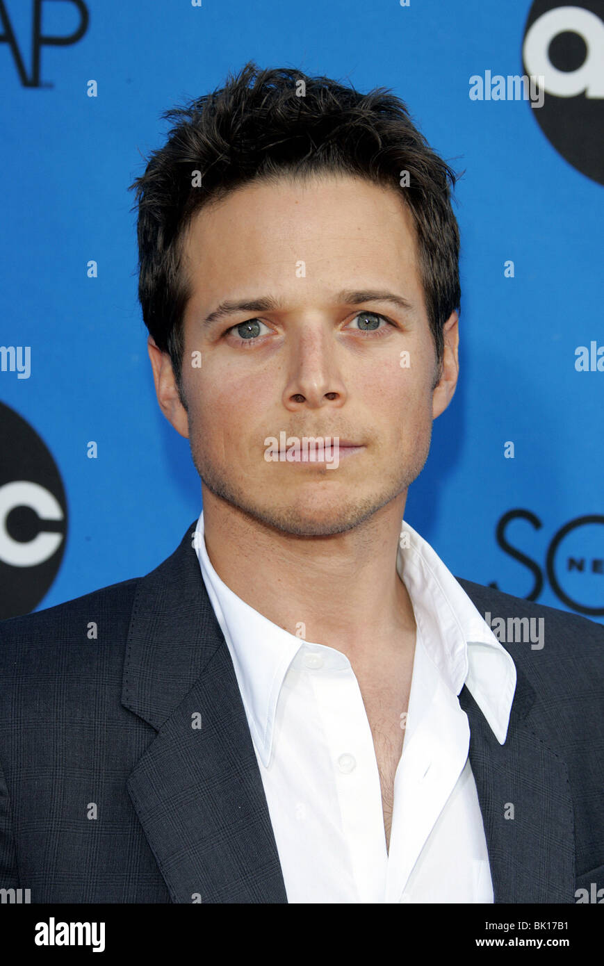 Scott wolf hi-res stock photography and images - Alamy