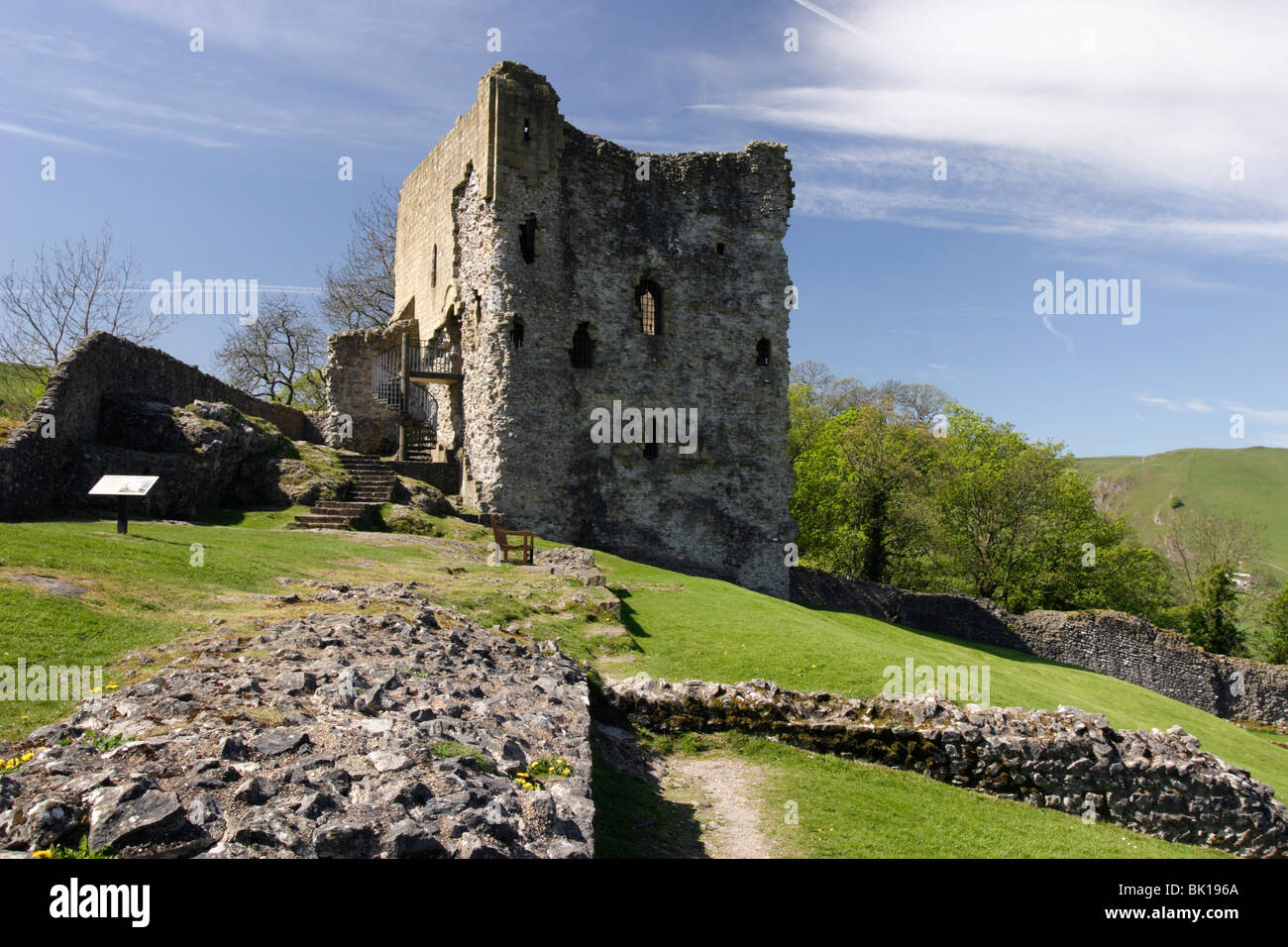 Derbyshire castleton peveril castle keep hi-res stock photography and ...