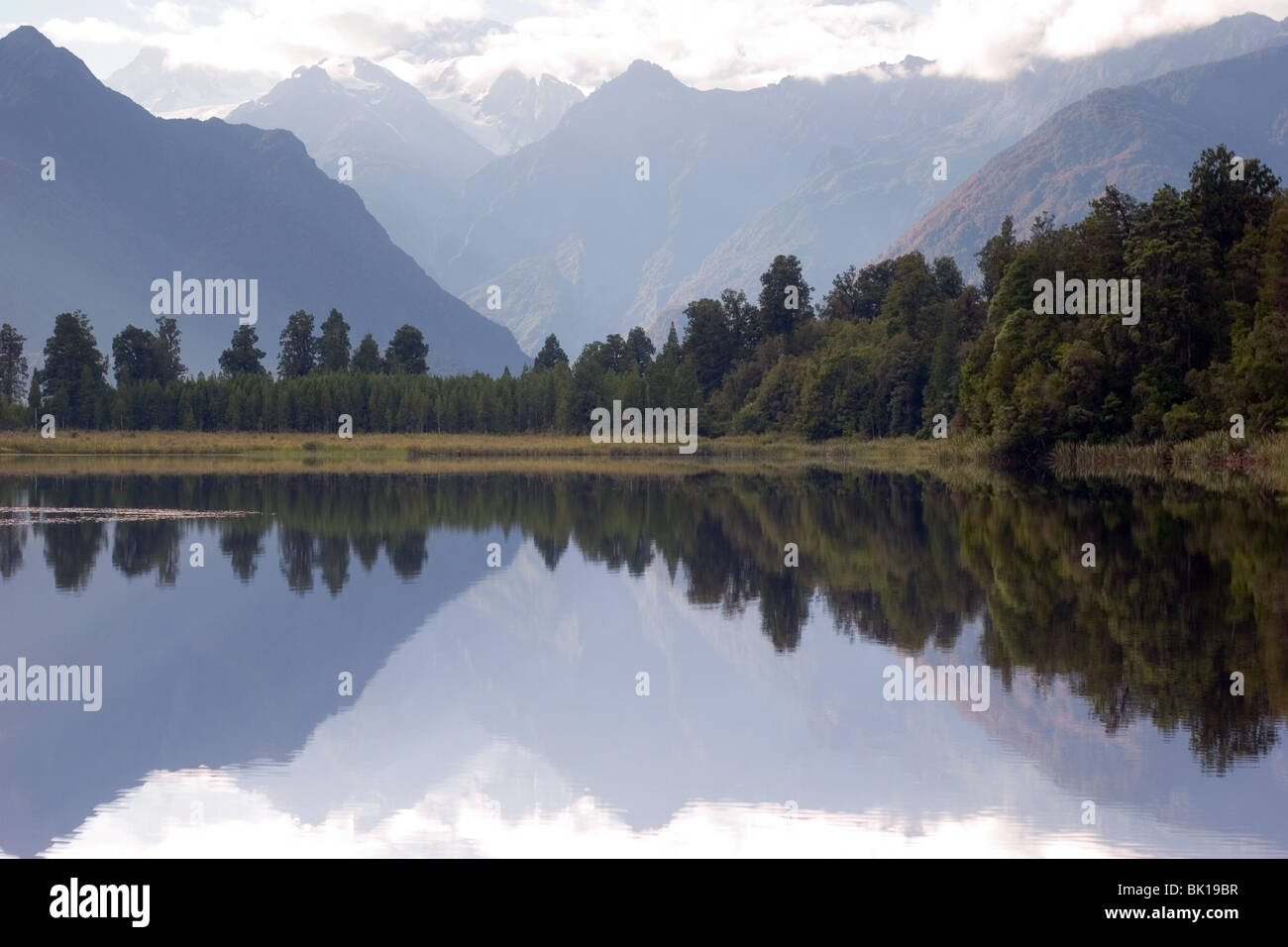 Lake matheson new zealand hi-res stock photography and images - Alamy