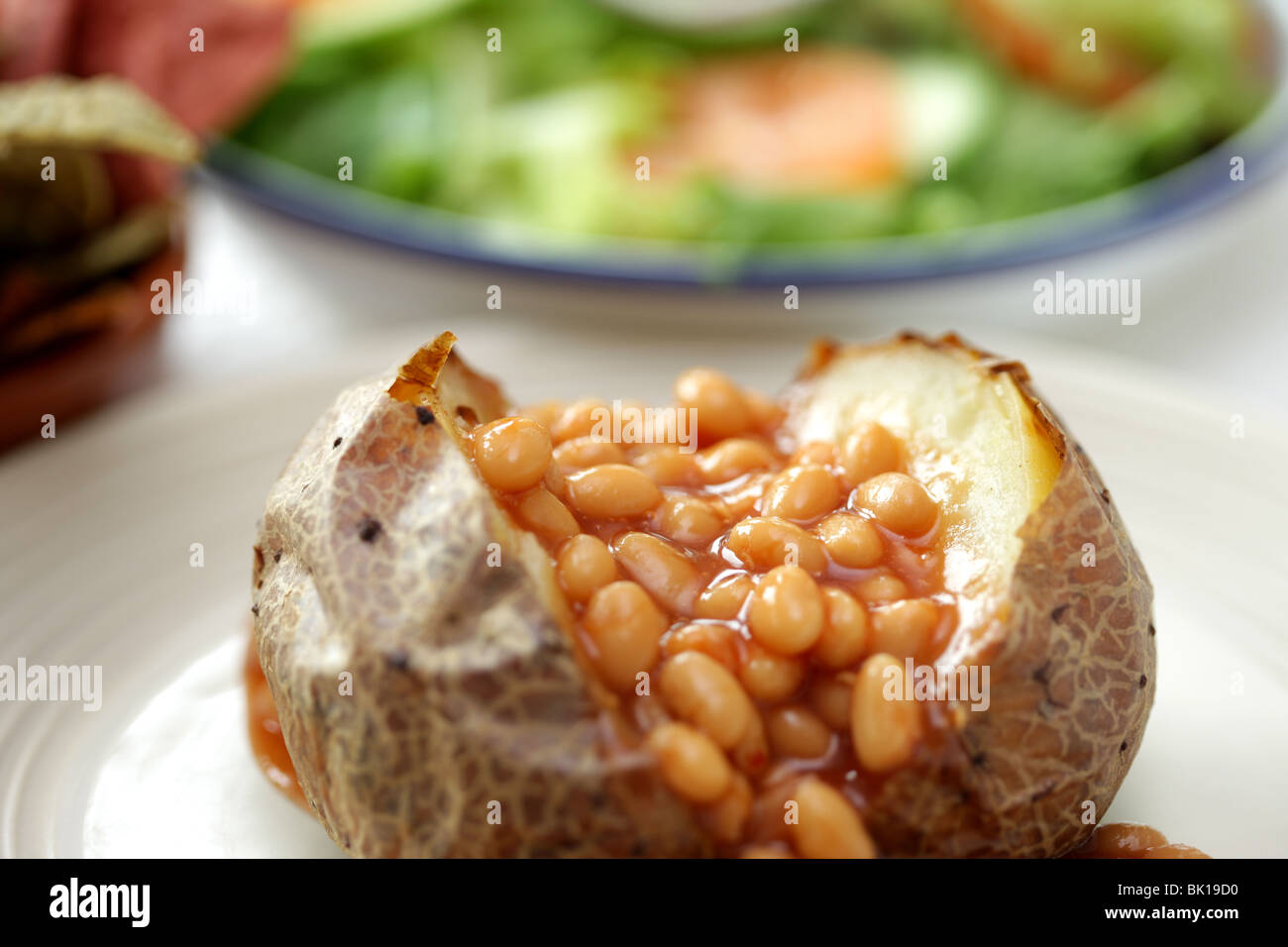 Jacket Potato and Baked Beans Stock Photo - Alamy