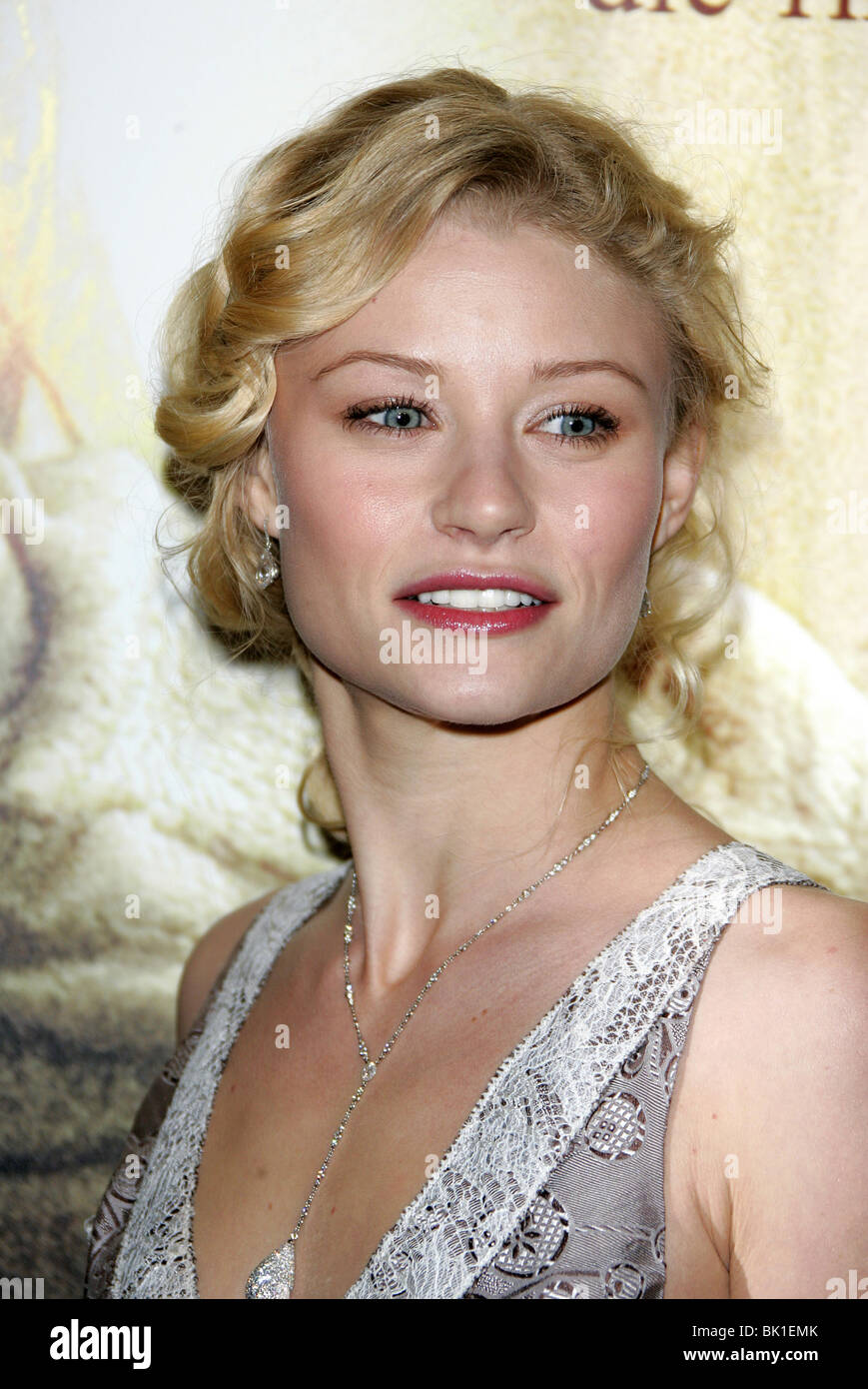 Emilie de ravin hills eyes hi-res stock photography and images - Alamy