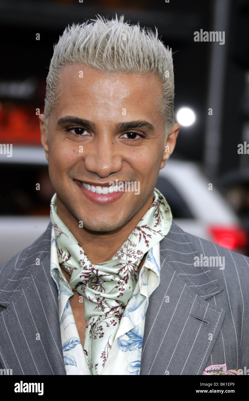 Jay Manuel Makeup