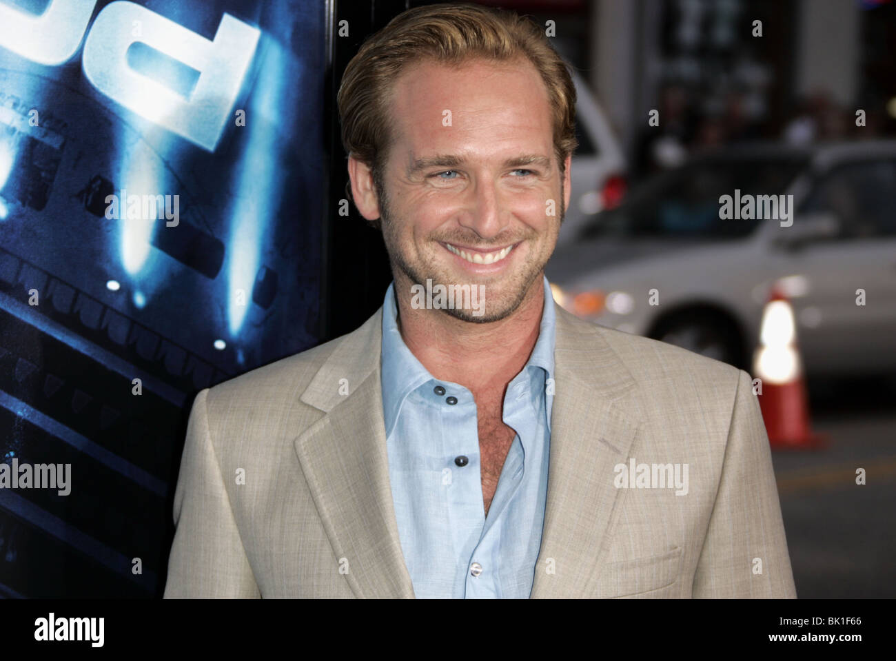 JOSH LUCAS POSIDON FILM PREMIERE CHINESE THEATRE HOLLYWOOD LOS ANGELES ...