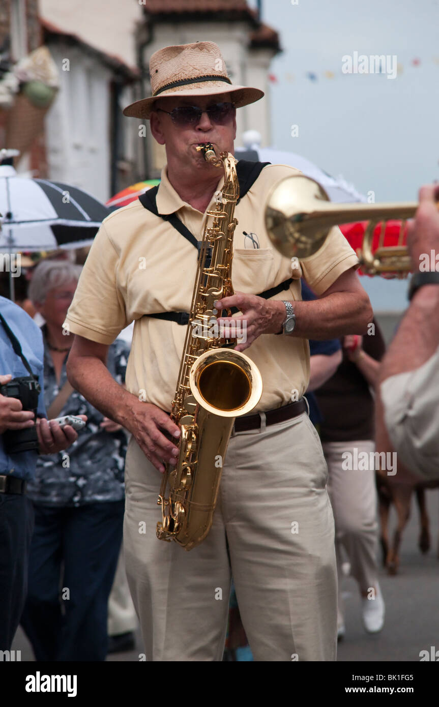 Man Playing The Saxaphone High Resolution Stock Photography and Images ...