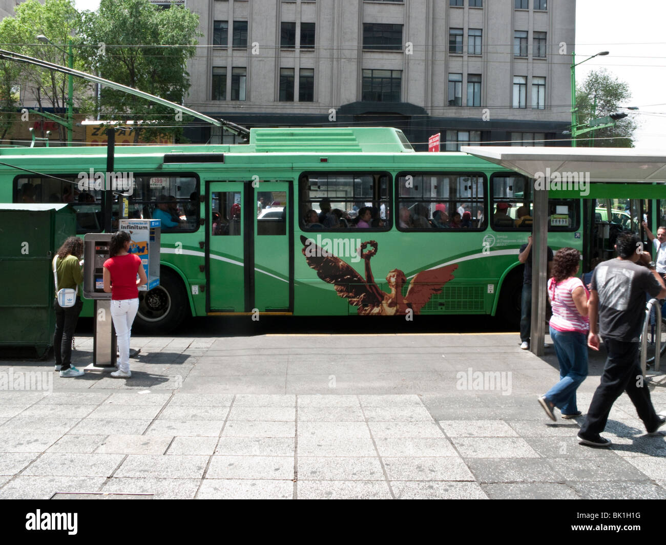 Trolley bus electric hi-res stock photography and images - Alamy