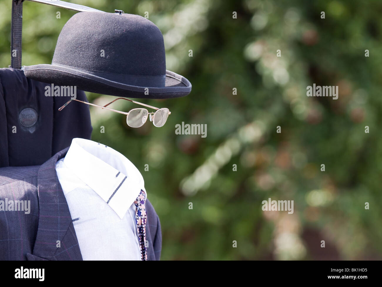 Invisible man hi-res stock photography and images - Alamy