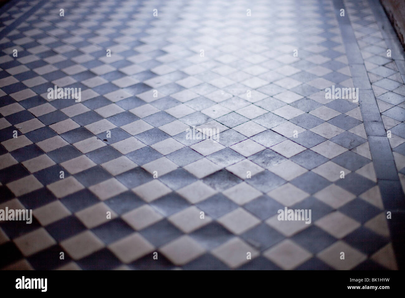 Checkered floor tiles hi-res stock photography and images - Alamy