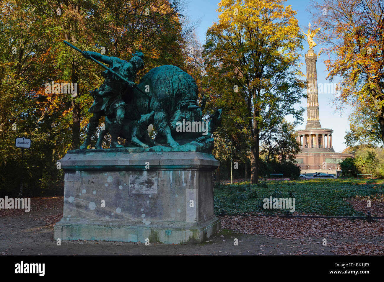 Bronze hunting statue in front of the Siegessaeule, victory column ...