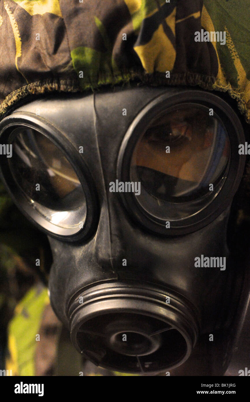 Modern gas mask hi-res stock photography and images - Alamy